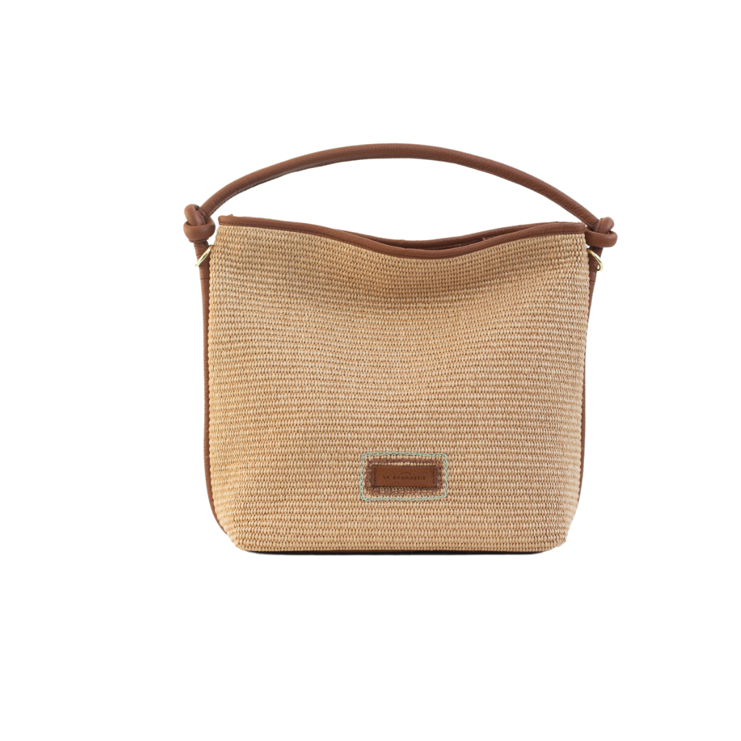 Sacs en raphia : voici les modèles incontournables du printemps été 2022